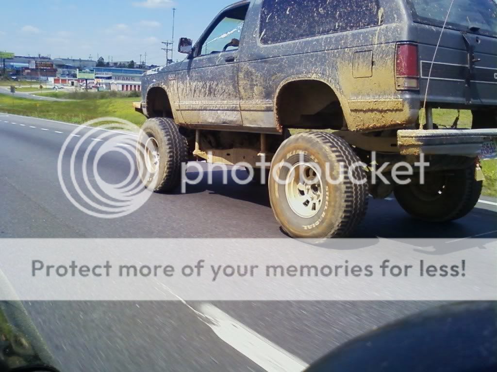 Body lift using wood blocks or hockey pucks? | S-10 Forum